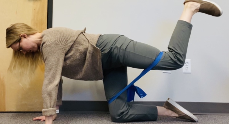 Trouble Feeling Your Glutes During Workouts? Try These Three Isometric ...